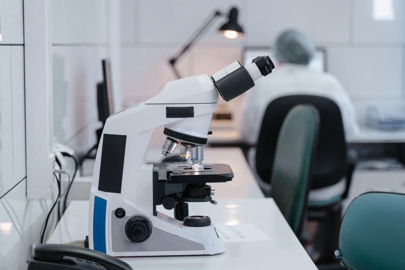 How to choose a Microscope | Lab Buying Guide